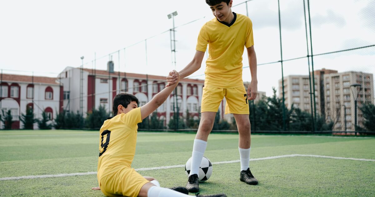 How to Avoid Sports Injuries: Tips for Safe Play and Recovery